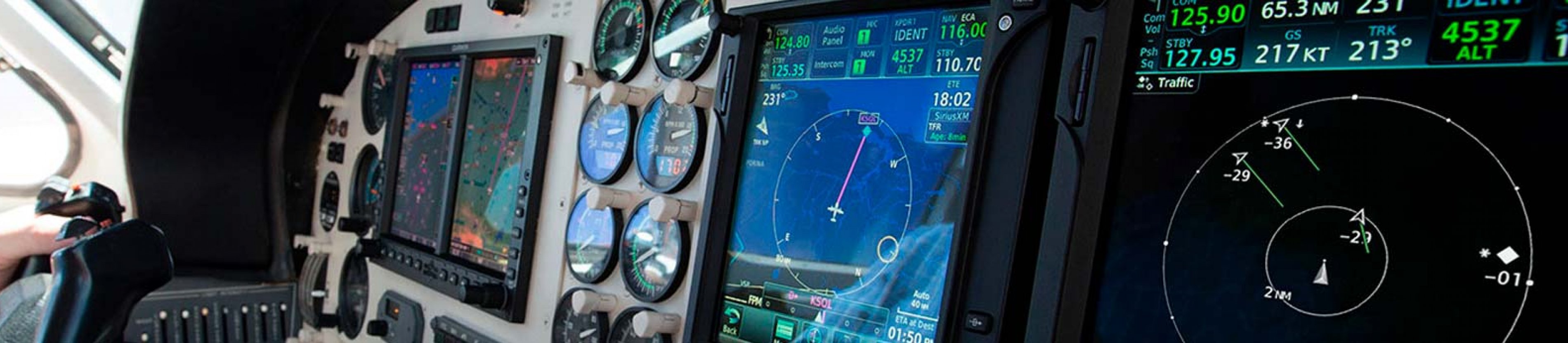 GARMIN ™ General Aviation GPS Navigation Авиационные навигаторы GARMIN ...