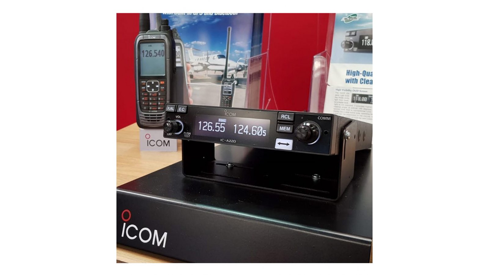 ICOM ™ IC-A220 Panel Mount Transceiver Авиационная радиостанция купить ...